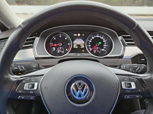 Brūns Volkswagen Passat 2016 Utena, ar dzinēja tilpumu 1.97 L un nobraukumu 217 tūkst. km par 11900 €, foto 18 vietnē AUTOMOTO.COM.LV