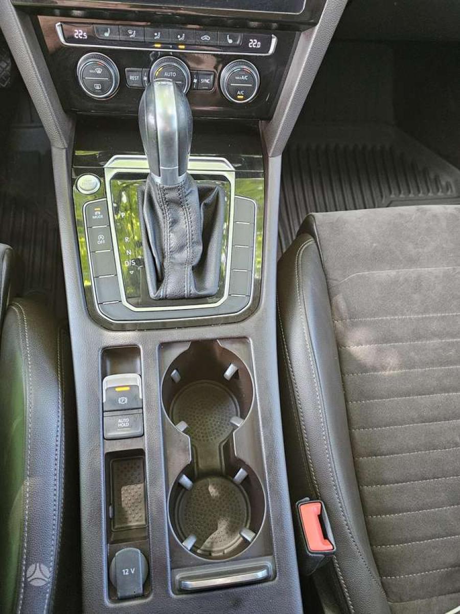 Brūns Volkswagen Passat 2016 Utena, ar dzinēja tilpumu 1.97 L un nobraukumu 217 tūkst. km par 11900 €, foto 22 vietnē AUTOMOTO.COM.LV