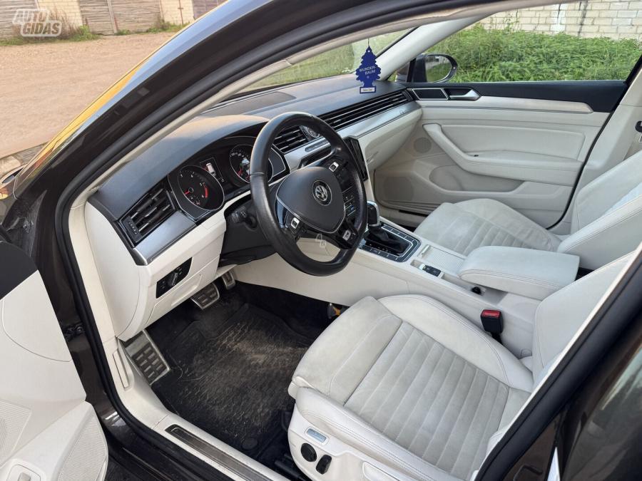 Brūns Volkswagen Passat 2016 Viļņa, ar dzinēja tilpumu 1.60 L un nobraukumu 270 tūkst. km par 11100 €, foto 9 vietnē AUTOMOTO.COM.LV