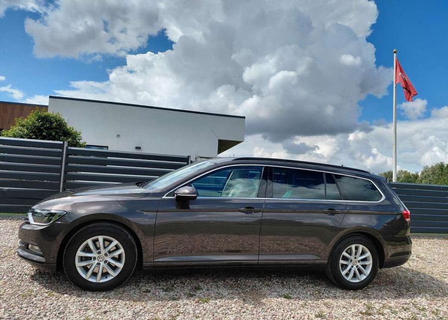 Brown Volkswagen Passat 2017 in Vilkaviskis, with an engine capacity of 1.97 L and mileage of 185 thousand km for 10600 €, photo 6 on AUTOMOTO.COM.LV
