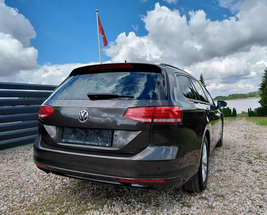Brown Volkswagen Passat 2017 in Vilkaviskis, with an engine capacity of 1.97 L and mileage of 185 thousand km for 10600 €, photo 10 on AUTOMOTO.COM.LV