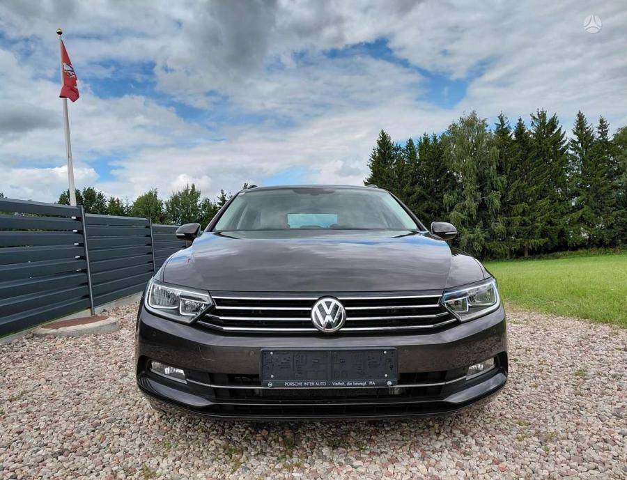 Brown Volkswagen Passat 2017 in Vilkaviskis, with an engine capacity of 1.97 L and mileage of 185 thousand km for 10600 €, photo 18 on AUTOMOTO.COM.LV