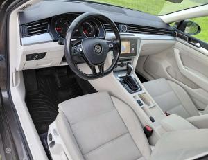 Brown Volkswagen Passat 2017 in Vilkaviskis, with an engine capacity of 1.97 L and mileage of 185 thousand km for 10600 €, photo 20 on AUTOMOTO.COM.LV