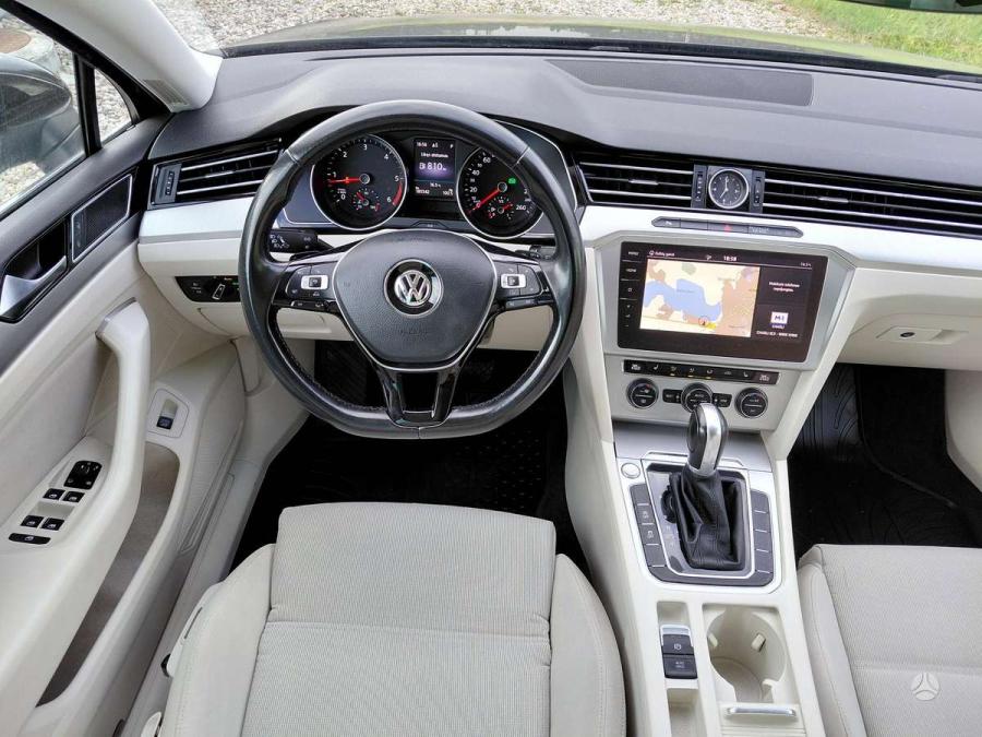 Brown Volkswagen Passat 2017 in Vilkaviskis, with an engine capacity of 1.97 L and mileage of 185 thousand km for 10600 €, photo 27 on AUTOMOTO.COM.LV