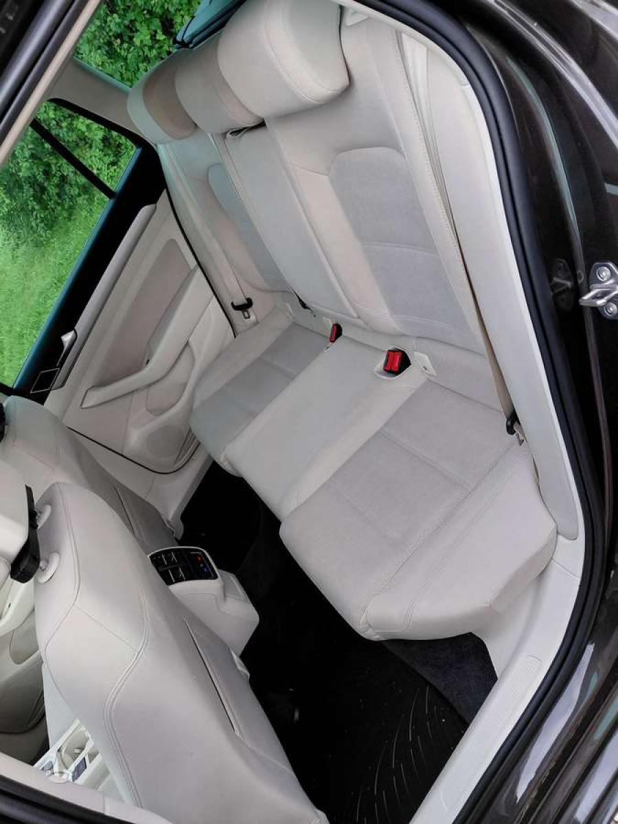 Brown Volkswagen Passat 2017 in Vilkaviskis, with an engine capacity of 1.97 L and mileage of 185 thousand km for 10600 €, photo 32 on AUTOMOTO.COM.LV