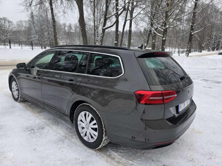 Brūns Volkswagen Passat 2018 Viļņa, ar dzinēja tilpumu 1.60 L un nobraukumu 119 tūkst. km par 12500 €, foto 1 vietnē AUTOMOTO.COM.LV