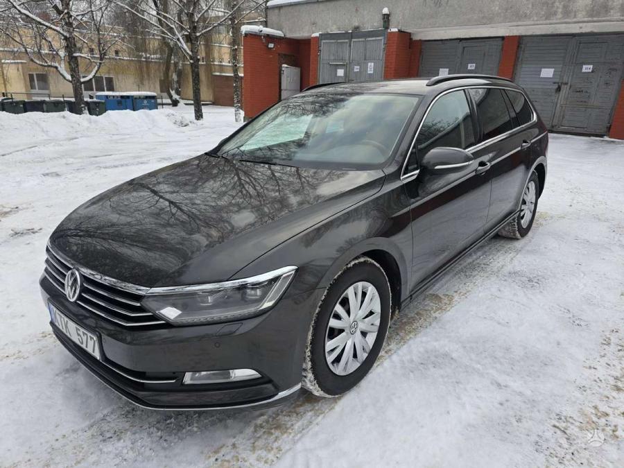 Brūns Volkswagen Passat 2018 Viļņa, ar dzinēja tilpumu 1.60 L un nobraukumu 119 tūkst. km par 12500 €, foto 4 vietnē AUTOMOTO.COM.LV
