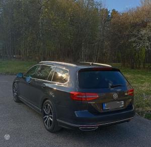 Brown Volkswagen Passat 2018 in Vilnius, with an engine capacity of 1.97 L and mileage of 190 thousand km for 15000 €, photo 5 on AUTOMOTO.COM.LV
