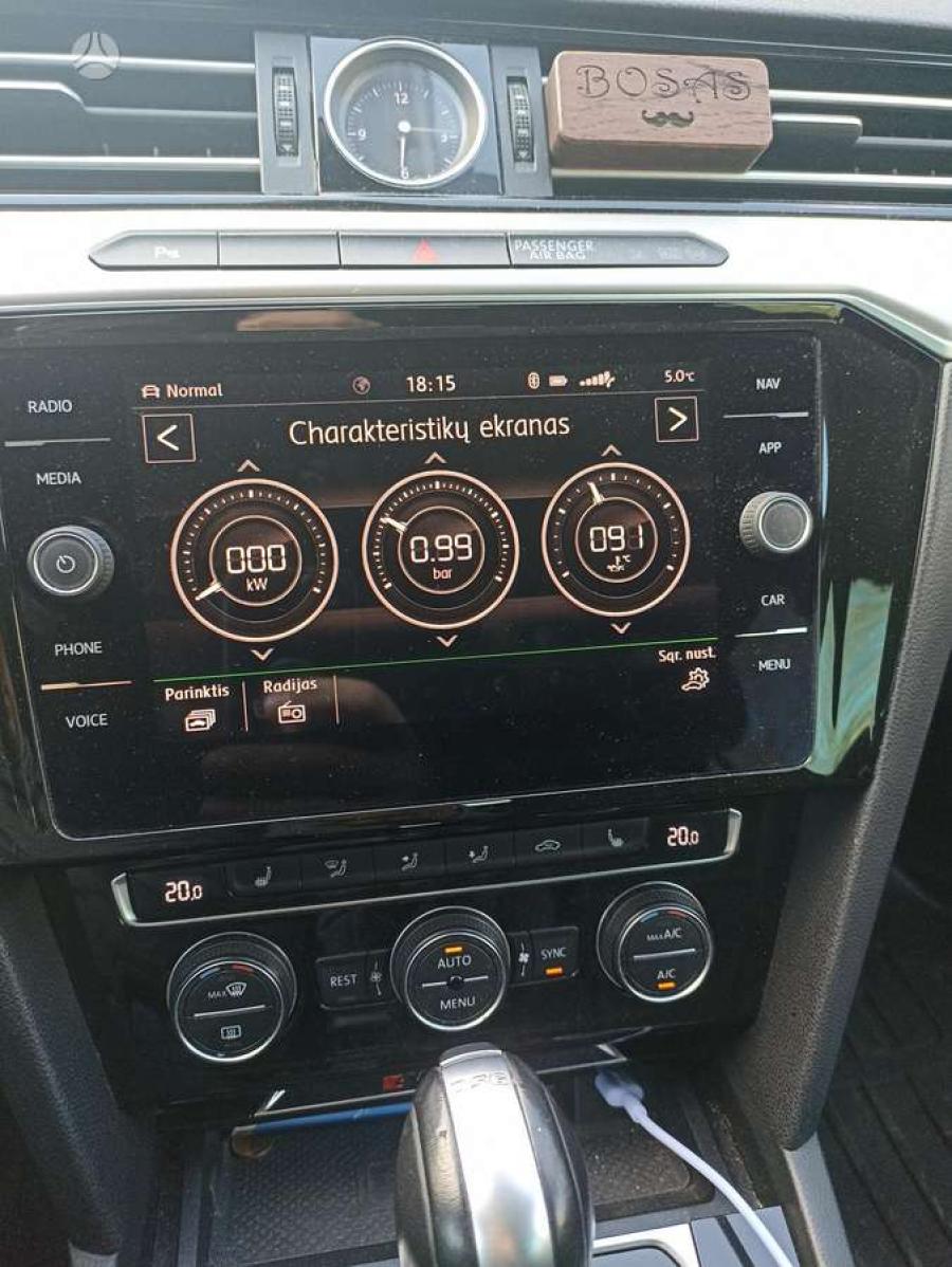 Brown Volkswagen Passat 2018 in Vilnius, with an engine capacity of 1.97 L and mileage of 190 thousand km for 15000 €, photo 22 on AUTOMOTO.COM.LV