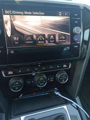 Brown Volkswagen Passat 2018 in Vilnius, with an engine capacity of 1.97 L and mileage of 190 thousand km for 15000 €, photo 23 on AUTOMOTO.COM.LV