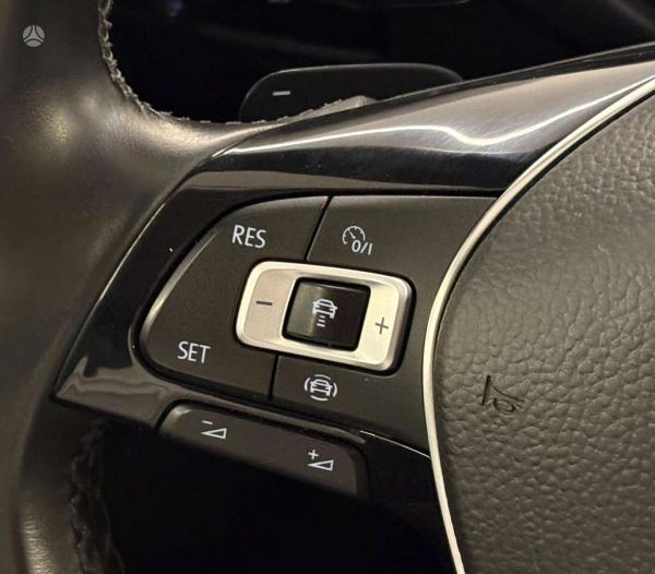 Brown Volkswagen Passat 2019 in Marijampole, with an engine capacity of 1.97 L and mileage of 195 thousand km for 13650 €, photo 5 on AUTOMOTO.COM.LV