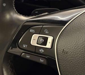 Brown Volkswagen Passat 2019 in Marijampole, with an engine capacity of 1.97 L and mileage of 195 thousand km for 13650 €, photo 6 on AUTOMOTO.COM.LV