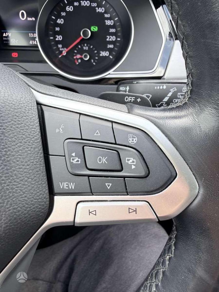 Brown Volkswagen Passat 2019 in Kretinga, with an engine capacity of 2.00 L and mileage of 181 thousand km for 16900 €, photo 12 on AUTOMOTO.COM.LV