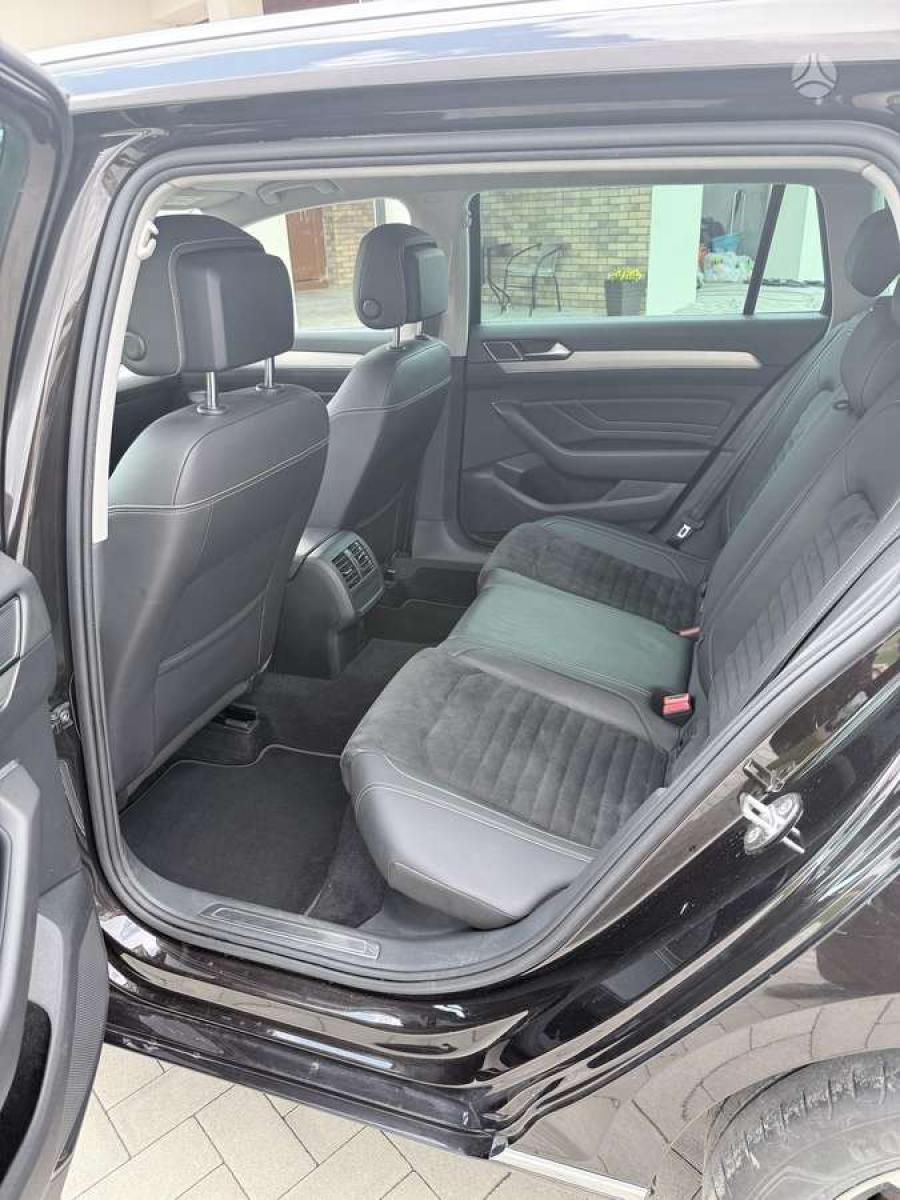 Brown Volkswagen Passat 2019 in Kretinga, with an engine capacity of 2.00 L and mileage of 181 thousand km for 16900 €, photo 15 on AUTOMOTO.COM.LV