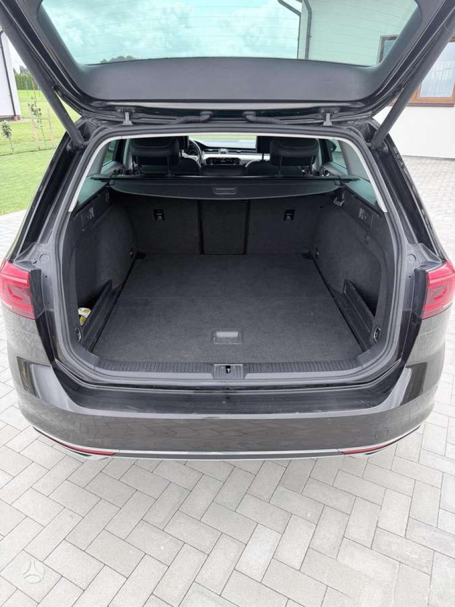 Brown Volkswagen Passat 2019 in Kretinga, with an engine capacity of 2.00 L and mileage of 181 thousand km for 16900 €, photo 17 on AUTOMOTO.COM.LV