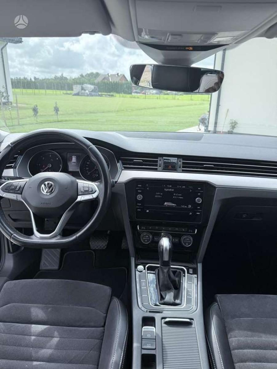 Brown Volkswagen Passat 2019 in Kretinga, with an engine capacity of 2.00 L and mileage of 181 thousand km for 16900 €, photo 19 on AUTOMOTO.COM.LV