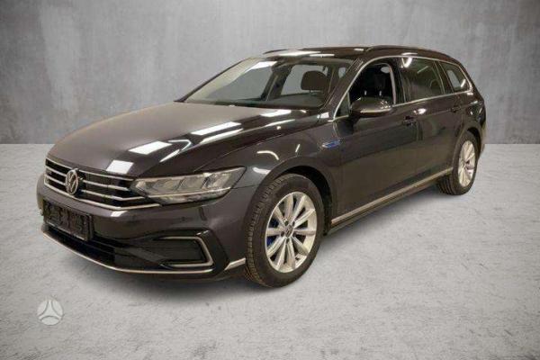 Brown Volkswagen Passat 2021 in Vilnius, with an engine capacity of 1.40 L and mileage of 204 thousand km for 14990 €, photo 1 on AUTOMOTO.COM.LV