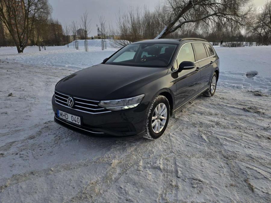 Brown Volkswagen Passat 2022 in Panevezys, with an engine capacity of 1.50 L and mileage of 114 thousand km for 18500 €, photo 11 on AUTOMOTO.COM.LV
