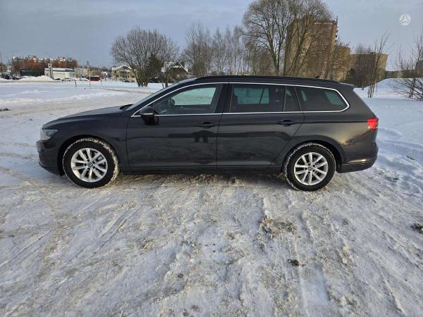 Brown Volkswagen Passat 2022 in Panevezys, with an engine capacity of 1.50 L and mileage of 114 thousand km for 18500 €, photo 5 on AUTOMOTO.COM.LV