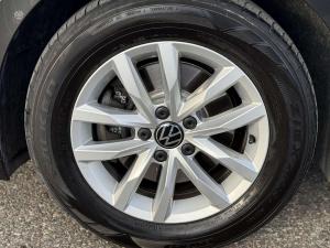 Brūns Volkswagen Passat 2022 Viļņa, ar dzinēja tilpumu 1.97 L un nobraukumu 223 tūkst. km par 15499 €, foto 34 vietnē AUTOMOTO.COM.LV