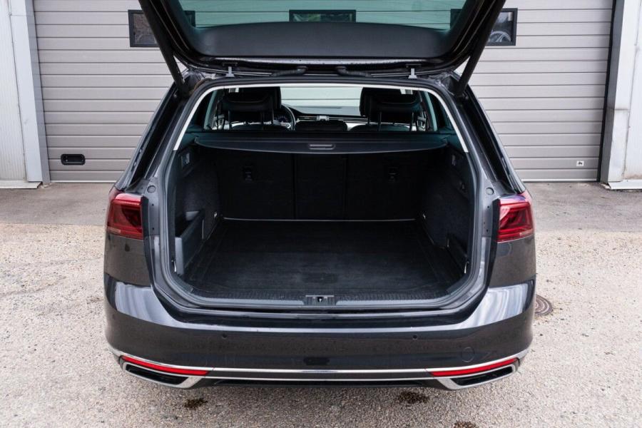 Brūns Volkswagen Passat 2023 Jelgava, ar dzinēja tilpumu 2.00 L un nobraukumu 145 tūkst. km par 25650 €, foto 10 vietnē AUTOMOTO.COM.LV