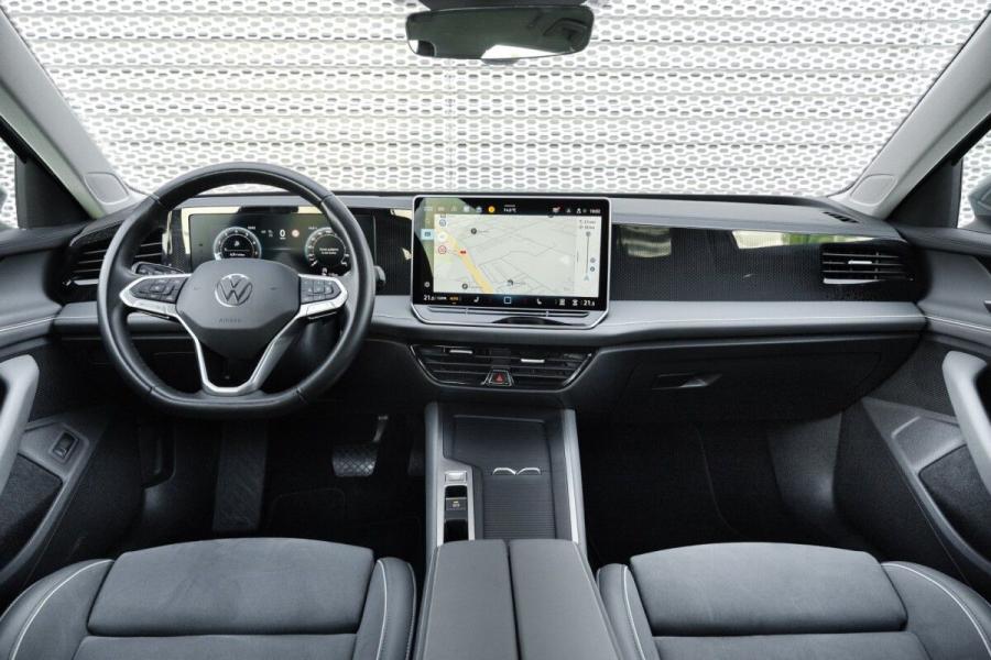 Zaļš Volkswagen Passat 2024 Mārupe, ar dzinēja tilpumu 1.50 L un nobraukumu 61 tūkst. km par 29900 €, foto 7 vietnē AUTOMOTO.COM.LV