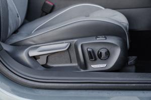 Zaļš Volkswagen Passat 2024 Mārupe, ar dzinēja tilpumu 1.50 L un nobraukumu 61 tūkst. km par 29900 €, foto 29 vietnē AUTOMOTO.COM.LV