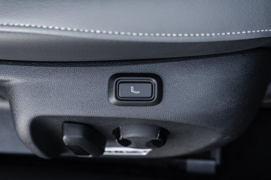 Zaļš Volkswagen Passat 2024 Mārupe, ar dzinēja tilpumu 1.50 L un nobraukumu 61 tūkst. km par 29900 €, foto 30 vietnē AUTOMOTO.COM.LV