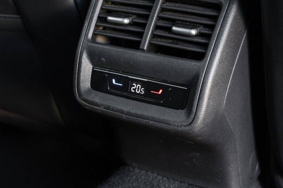 Zaļš Volkswagen Passat 2024 Mārupe, ar dzinēja tilpumu 1.50 L un nobraukumu 61 tūkst. km par 29900 €, foto 31 vietnē AUTOMOTO.COM.LV