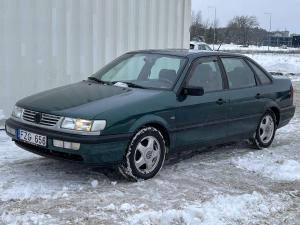 Zaļš Volkswagen Passat 1996 Viļņa, ar dzinēja tilpumu 1.90 L un nobraukumu 227 tūkst. km par 850 €, foto  vietnē AUTOMOTO.COM.LV