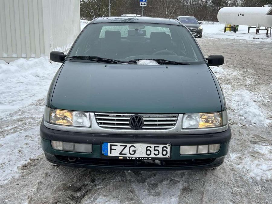 Zaļš Volkswagen Passat 1996 Viļņa, ar dzinēja tilpumu 1.90 L un nobraukumu 227 tūkst. km par 850 €, foto 8 vietnē AUTOMOTO.COM.LV