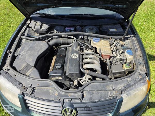 Zaļš Volkswagen Passat 1997 Zarasai, ar dzinēja tilpumu 1.60 L un nobraukumu 228 tūkst. km par 1000 €, foto 5 vietnē AUTOMOTO.COM.LV