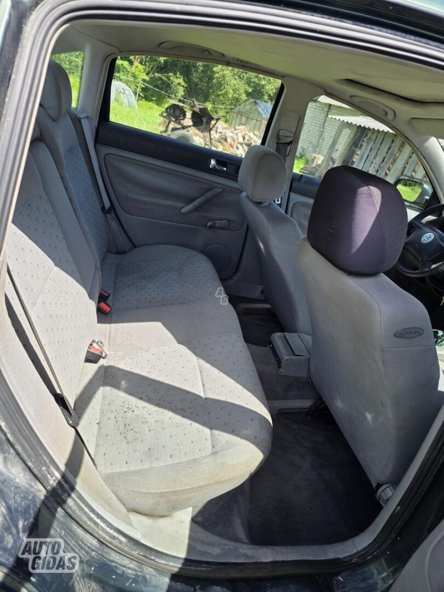 Zaļš Volkswagen Passat 1997 Zarasai, ar dzinēja tilpumu 1.60 L un nobraukumu 228 tūkst. km par 1000 €, foto 9 vietnē AUTOMOTO.COM.LV