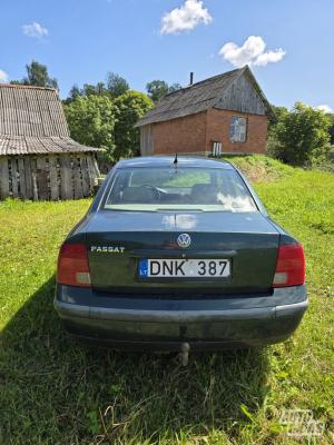 Zaļš Volkswagen Passat 1997 Zarasai, ar dzinēja tilpumu 1.60 L un nobraukumu 228 tūkst. km par 1000 €, foto 10 vietnē AUTOMOTO.COM.LV