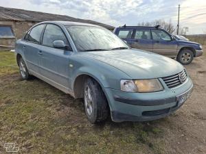 Zaļš Volkswagen Passat 1998 Kretinga, ar dzinēja tilpumu 1.90 L un nobraukumu 394 tūkst. km par 500 €, foto 3 vietnē AUTOMOTO.COM.LV
