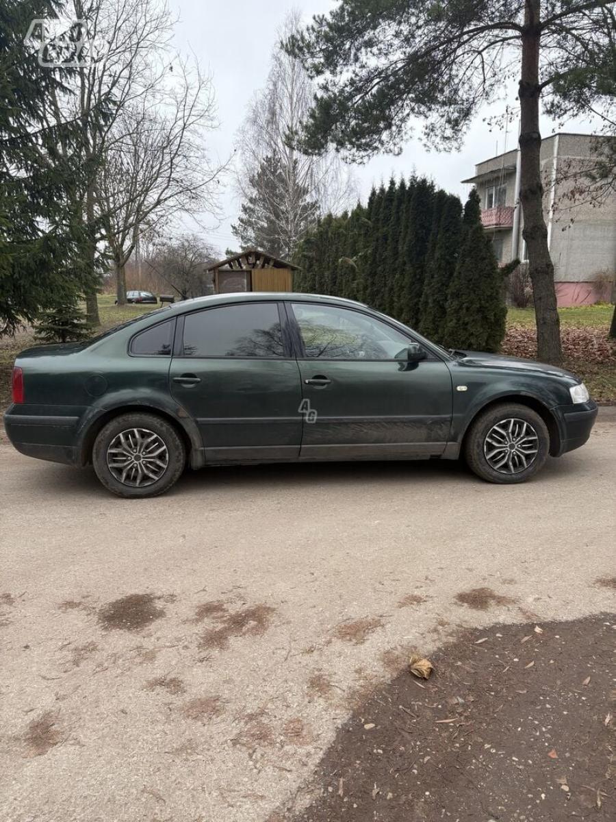 Green Volkswagen Passat 1999 in Kaunas, with an engine capacity of 1.90 L and mileage of 486 thousand km for 850 €, photo 7 on AUTOMOTO.COM.LV