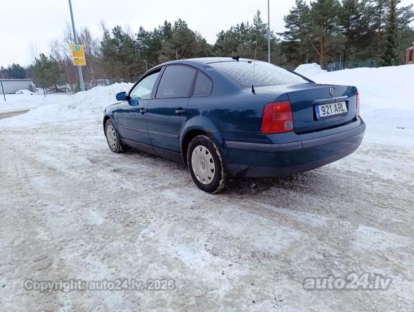 Green Volkswagen Passat 1999 in Tallinn, with an engine capacity of 1.90 L and mileage of 384 thousand km for 999 €, photo 4 on AUTOMOTO.COM.LV