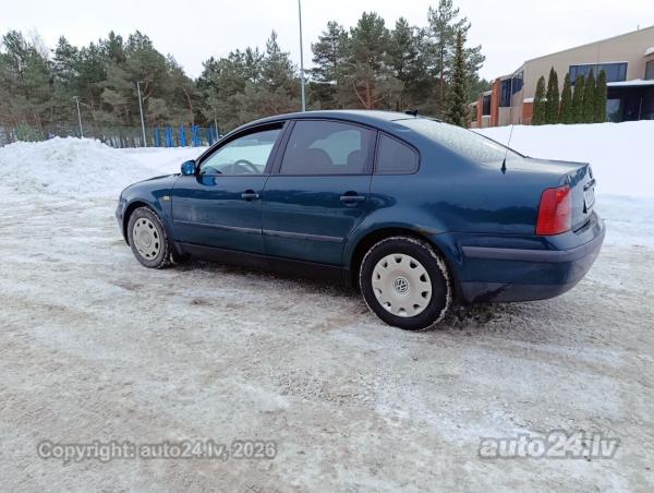 Green Volkswagen Passat 1999 in Tallinn, with an engine capacity of 1.90 L and mileage of 384 thousand km for 999 €, photo 6 on AUTOMOTO.COM.LV