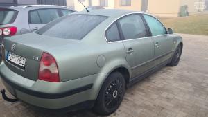 Green Volkswagen Passat 2003 in Kaunas, with an engine capacity of 1.90 L and mileage of 410 thousand km for 980 €, photo 6 on AUTOMOTO.COM.LV
