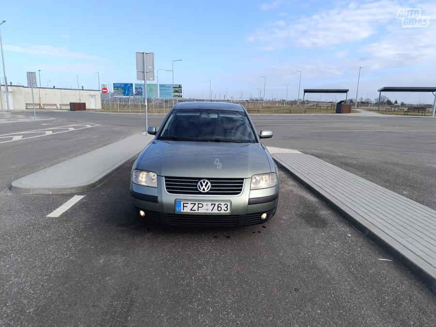 Zaļš Volkswagen Passat 2003 Marijampole, ar dzinēja tilpumu 1.90 L un nobraukumu 395 tūkst. km par 1550 €, foto 3 vietnē AUTOMOTO.COM.LV