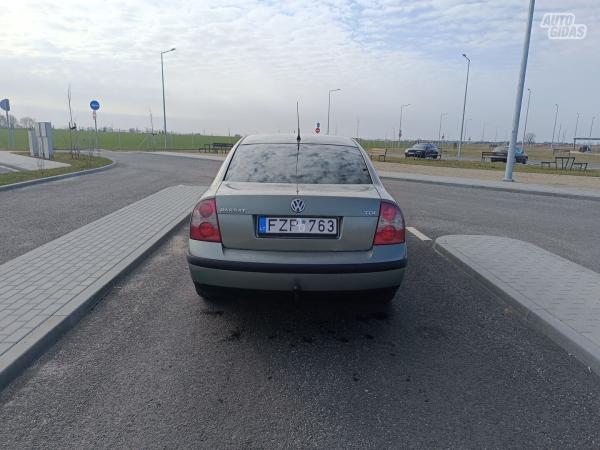 Zaļš Volkswagen Passat 2003 Marijampole, ar dzinēja tilpumu 1.90 L un nobraukumu 395 tūkst. km par 1550 €, foto 6 vietnē AUTOMOTO.COM.LV