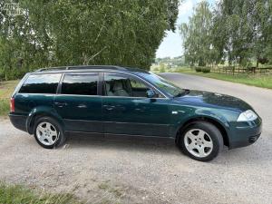 Zaļš Volkswagen Passat 2003 Alīta, ar dzinēja tilpumu 1.90 L un nobraukumu 450 tūkst. km par 2300 €, foto 5 vietnē AUTOMOTO.COM.LV