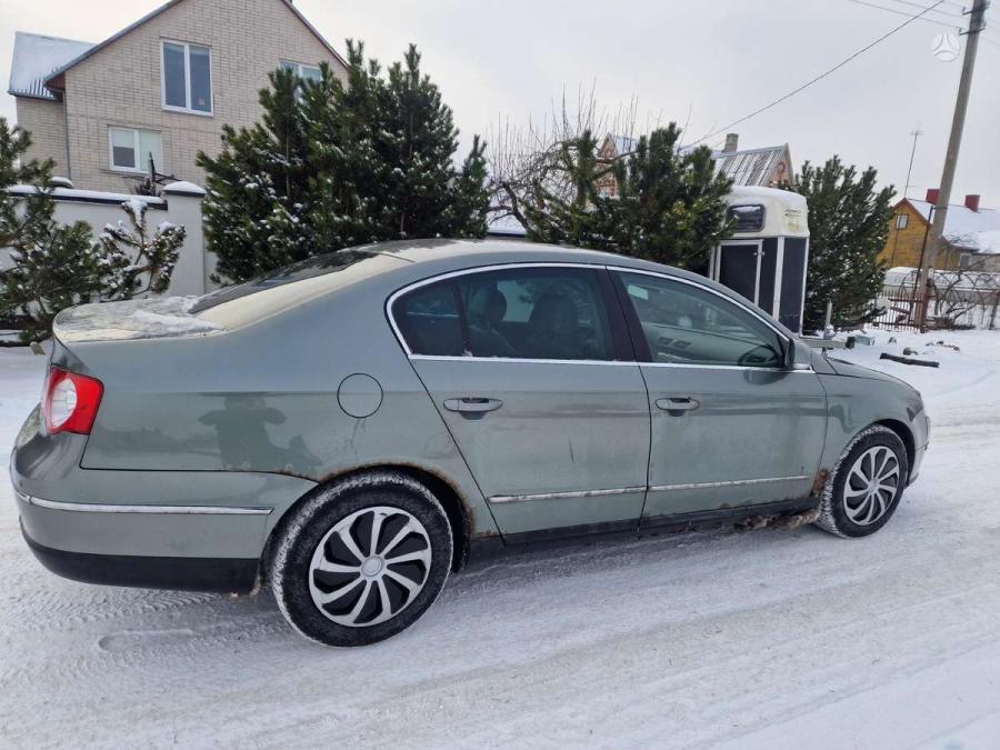 Зеленый Фольксваген Пассат 2006 в Мариямполе, объемом двигателя 1.98 л и пробегом 230 тыс. км за 1150 €, фото 3 на AUTOMOTO.COM.LV