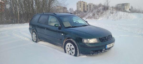 Green Volkswagen Passat 1998 in Alytus, with an engine capacity of 1.78 L and mileage of 430 thousand km for 1650 €, photo 3 on AUTOMOTO.COM.LV