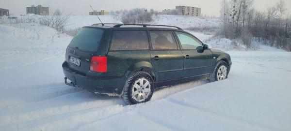 Green Volkswagen Passat 1998 in Alytus, with an engine capacity of 1.78 L and mileage of 430 thousand km for 1650 €, photo 5 on AUTOMOTO.COM.LV