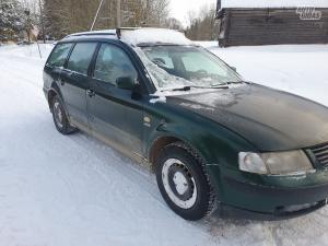 Green Volkswagen Passat 1998 in Vilnius, with an engine capacity of 1.90 L and mileage of 456 thousand km for 499 €, photo 4 on AUTOMOTO.COM.LV