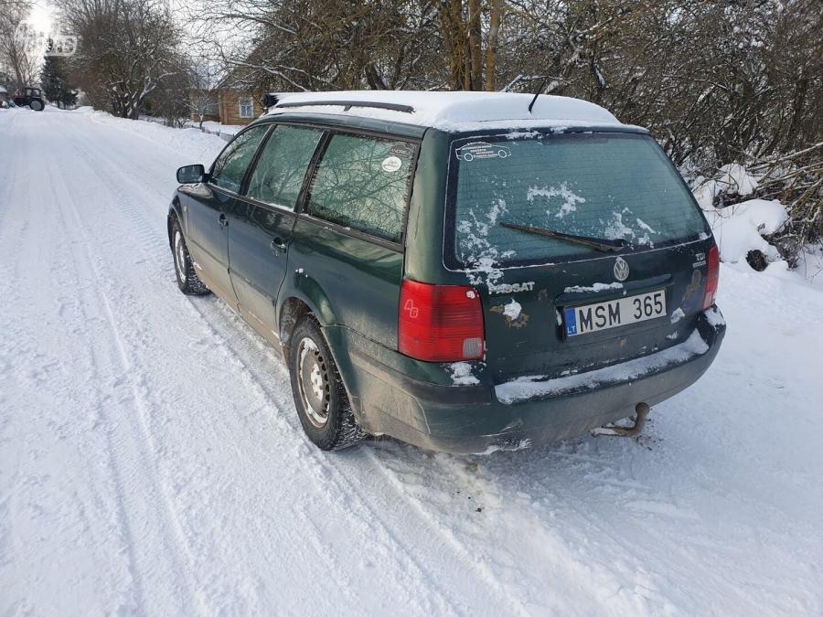 Green Volkswagen Passat 1998 in Vilnius, with an engine capacity of 1.90 L and mileage of 456 thousand km for 499 €, photo 7 on AUTOMOTO.COM.LV