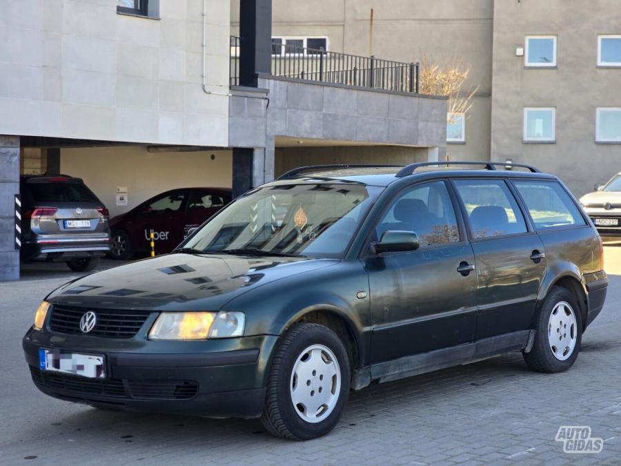 Green Volkswagen Passat 1998 in Vilnius, with an engine capacity of 1.90 L and mileage of 475 thousand km for 750 €, photo 2 on AUTOMOTO.COM.LV