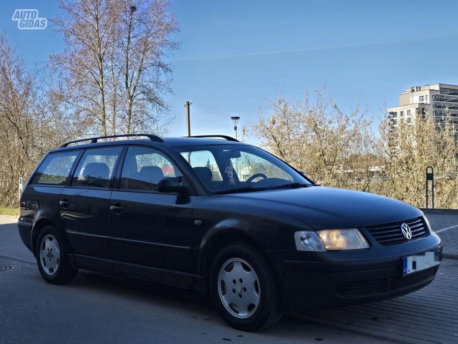 Green Volkswagen Passat 1998 in Vilnius, with an engine capacity of 1.90 L and mileage of 475 thousand km for 750 €, photo 3 on AUTOMOTO.COM.LV