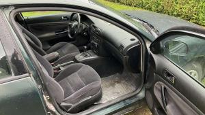 Zaļš Volkswagen Passat 1998 Viļņa, ar dzinēja tilpumu 1.90 L un nobraukumu 494 tūkst. km par 1200 €, foto 8 vietnē AUTOMOTO.COM.LV
